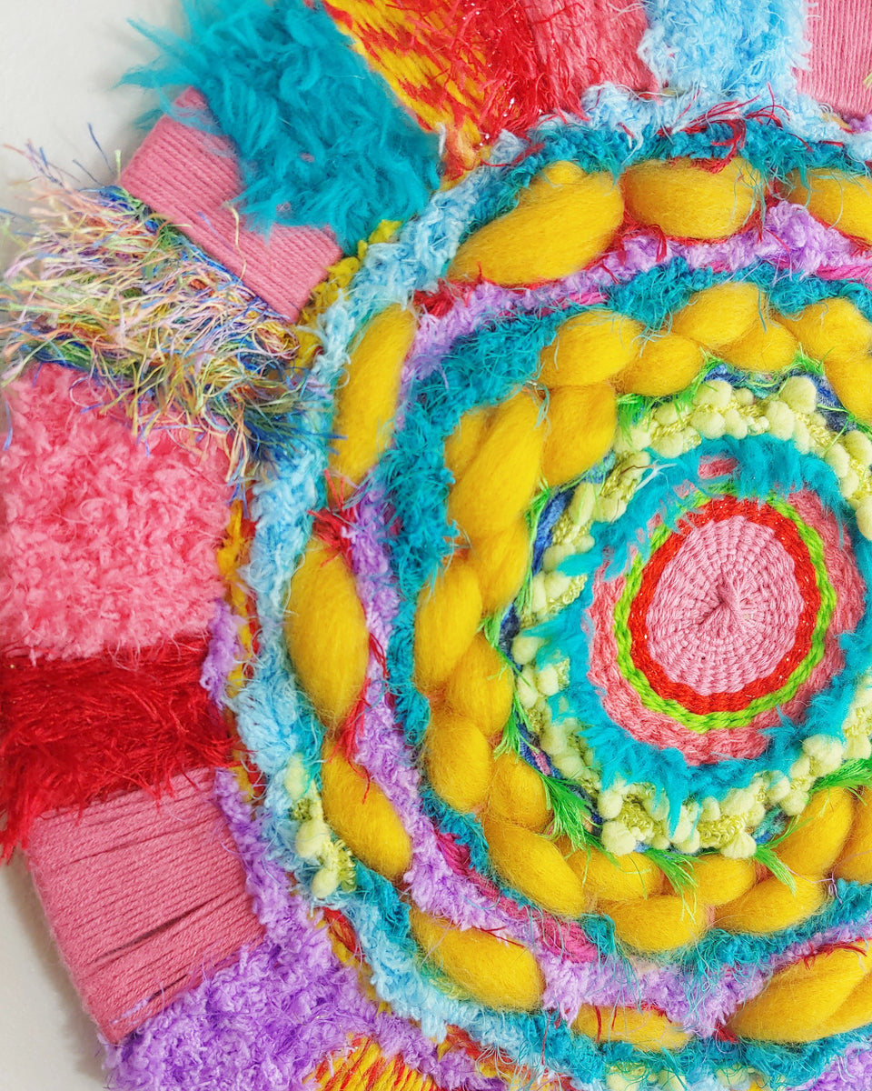 Bright Pom Circle Weave – Emeraldyears